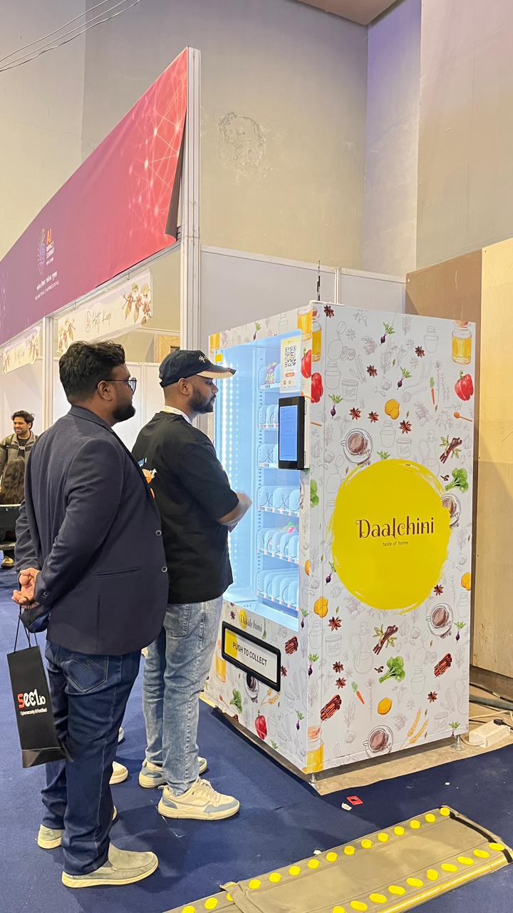 India's First AI Powered Vending Machine by Daalchini